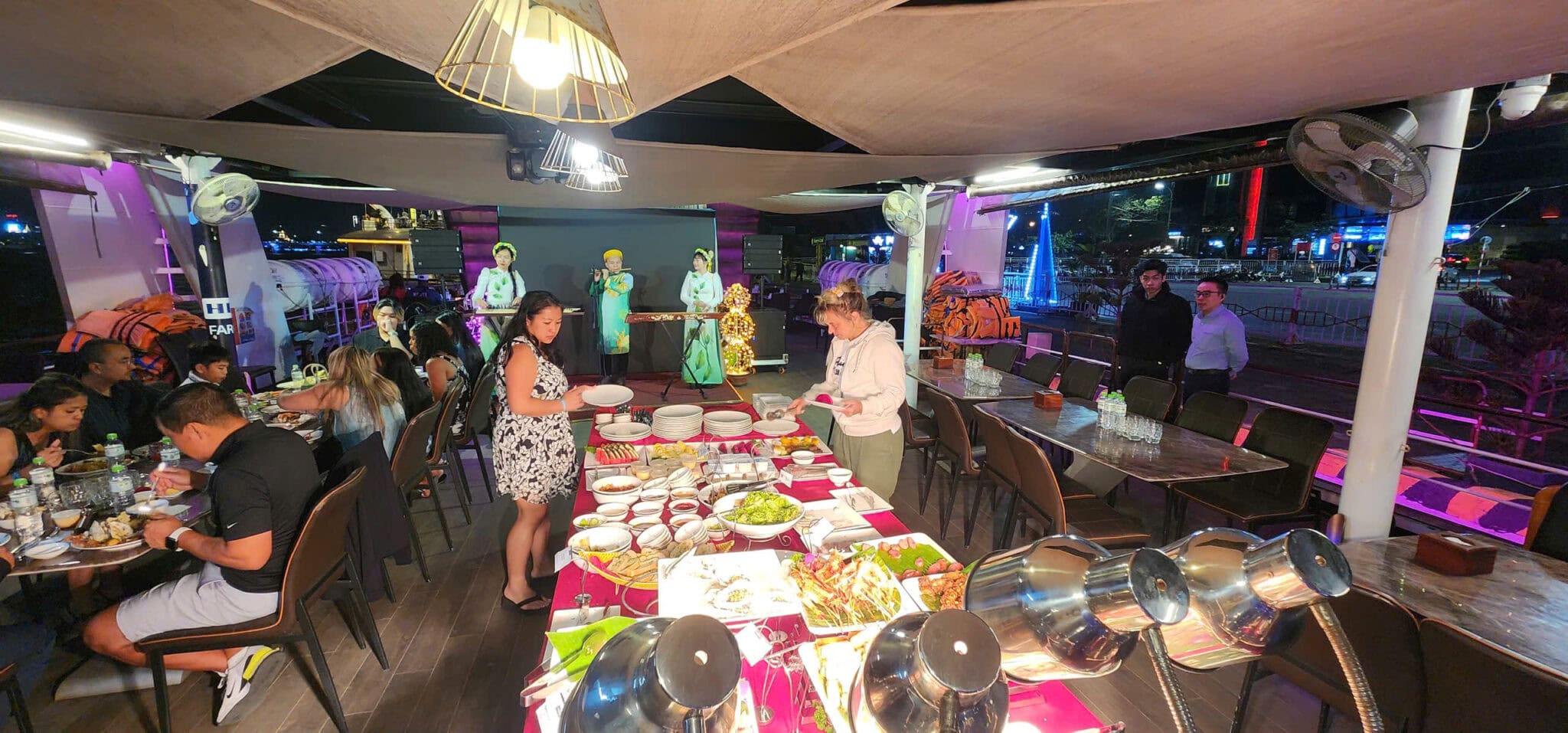 Weekend Buffet Party (Friday, Saturday, Sunday) – Poseidon Cruise